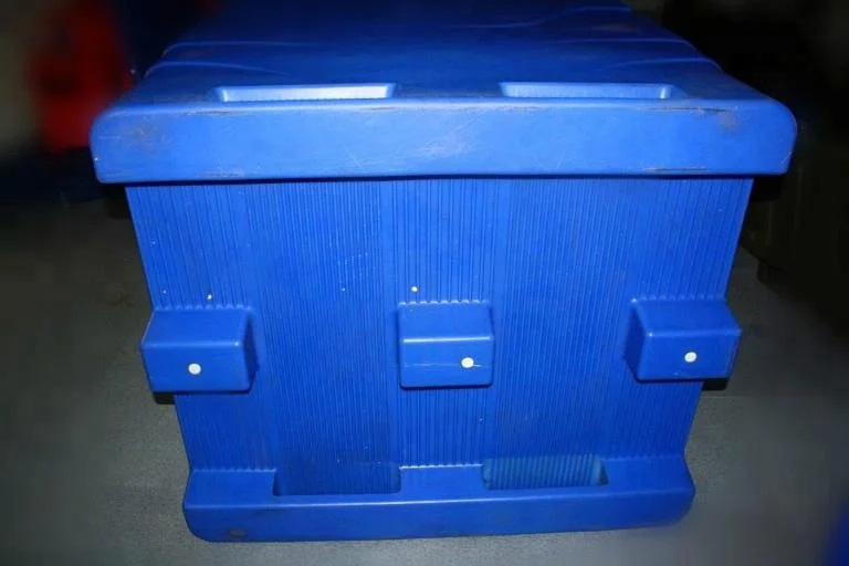 Heavy-duty Insulated Fish Bin For Seafood Transport - Buy Insulated ...