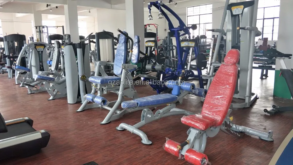 Iso-lateral Squat Lunge Gym Machine - Wholesale Sports Equipment