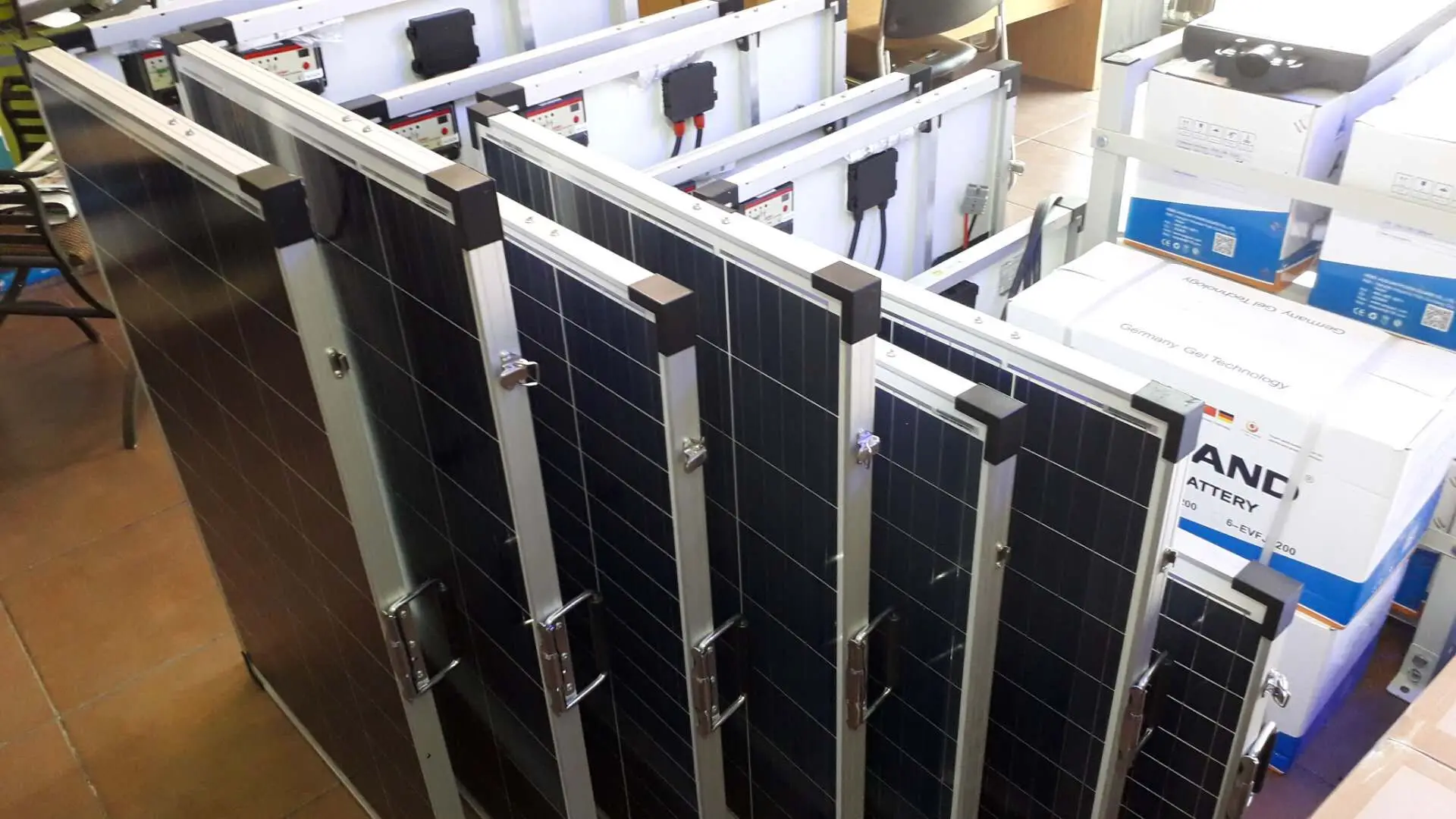 New Arrival 35*35 Mm Plastic Solar Panel Aluminum Frame Corner ...