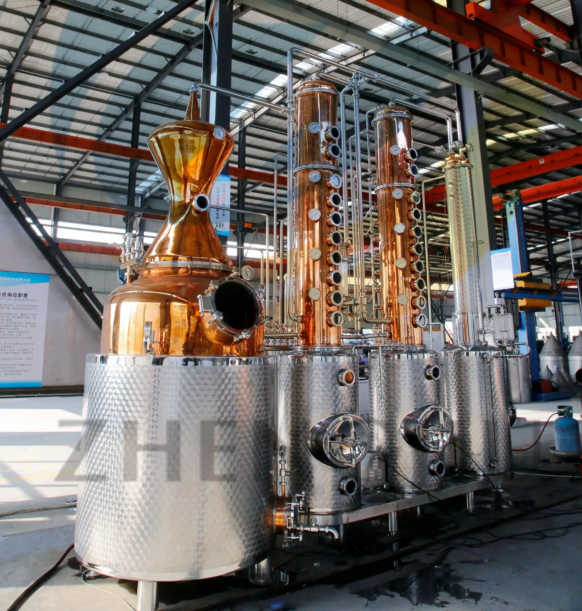 Multifunction Industrial Copper Distillation Equipment For Vodka,Whisky ...