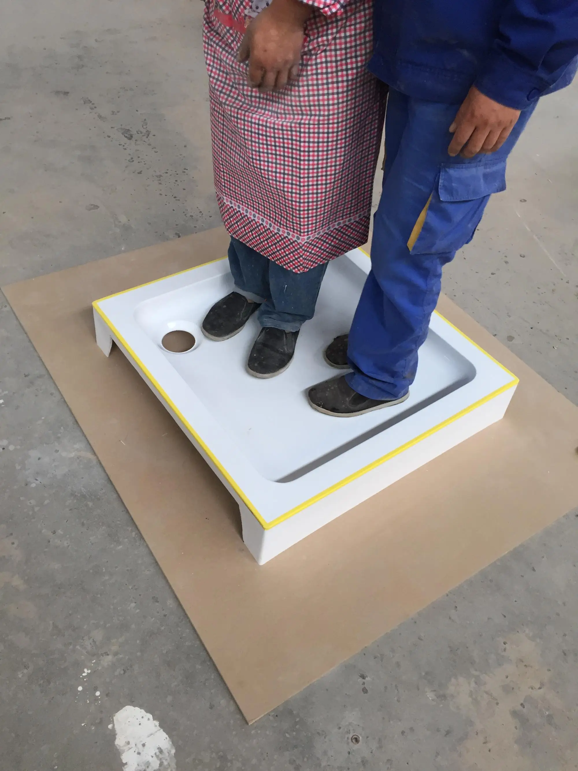 Domo High Base Acrylic Shower Tray with 4 Feet - Modern & Durable