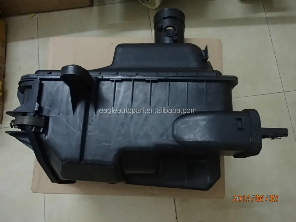 Car Air Filter Plastic Housing Box 17700-30260 For Toyota Hiace Diesel ...