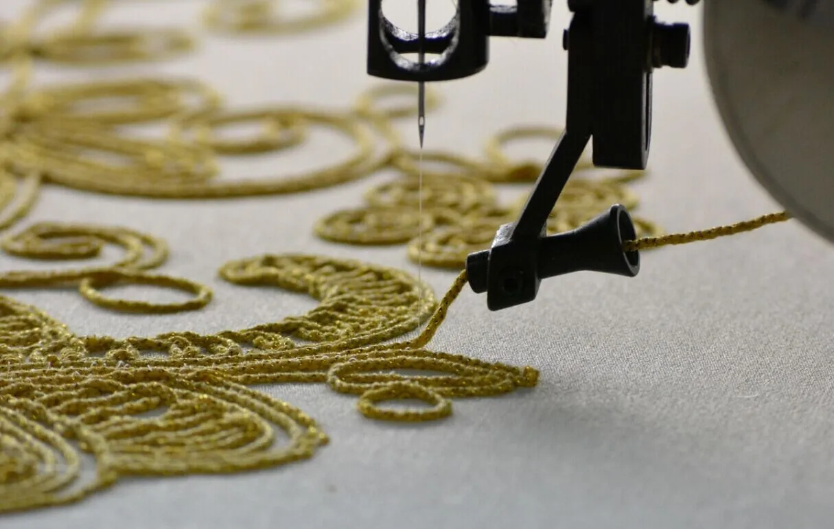 Hefeng Flat/sequin/taping/cording Multi Head Embroidery Machinery