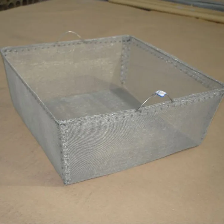 Customized Stainless Steel Wire Mesh Trays for Baking