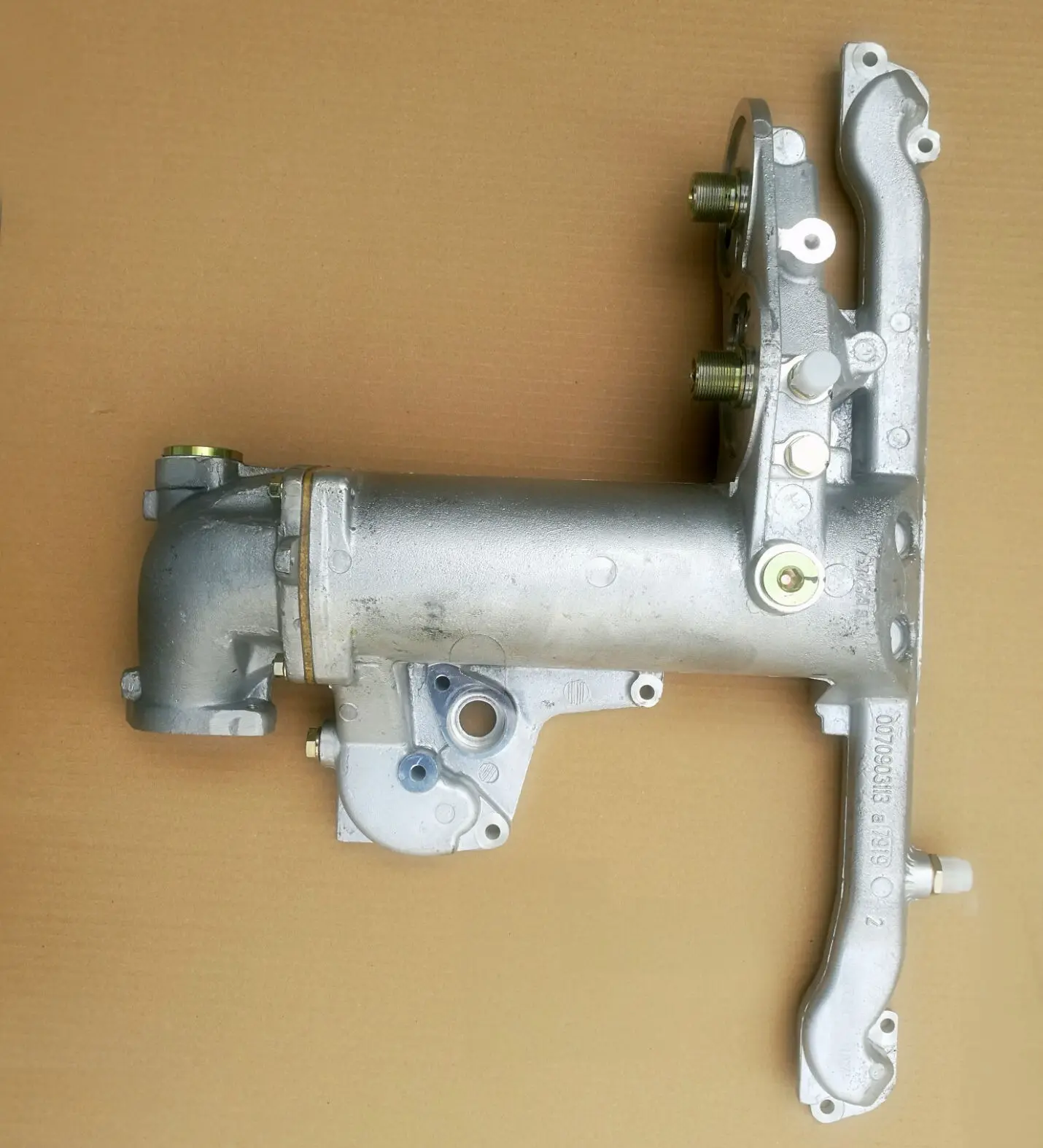 D5010550127 Genuine Renault Engine Parts Oil Cooler - Buy Renault Truck ...