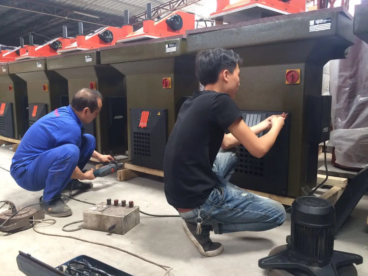 25t Hydraulic Swing Arm Leather Atom Cutting Machine Clicker Press ...