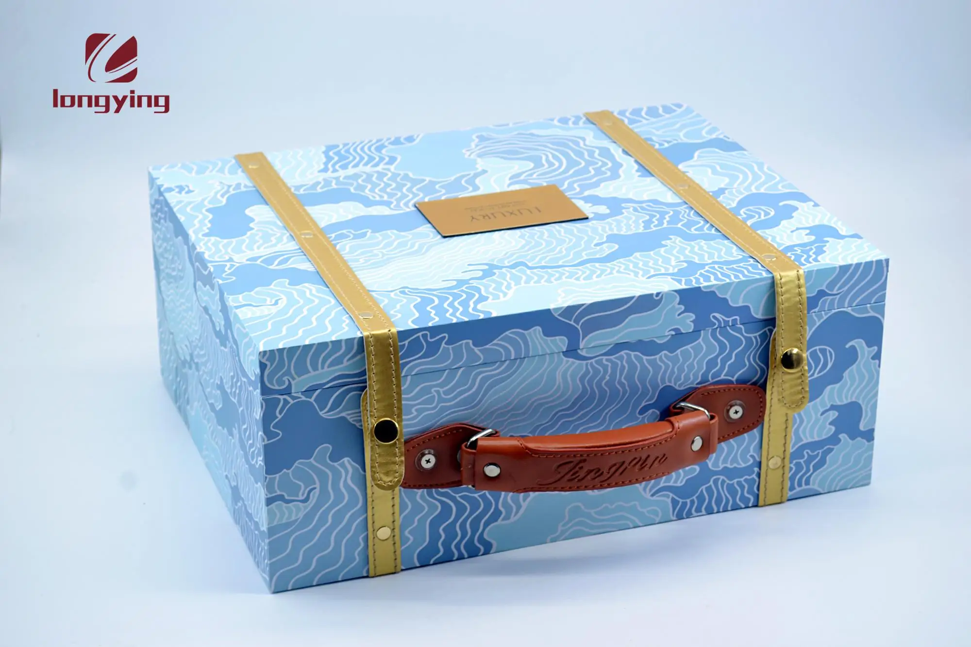 Elegant Luxury Blue Cardboard Gift Box for Apparel Packaging