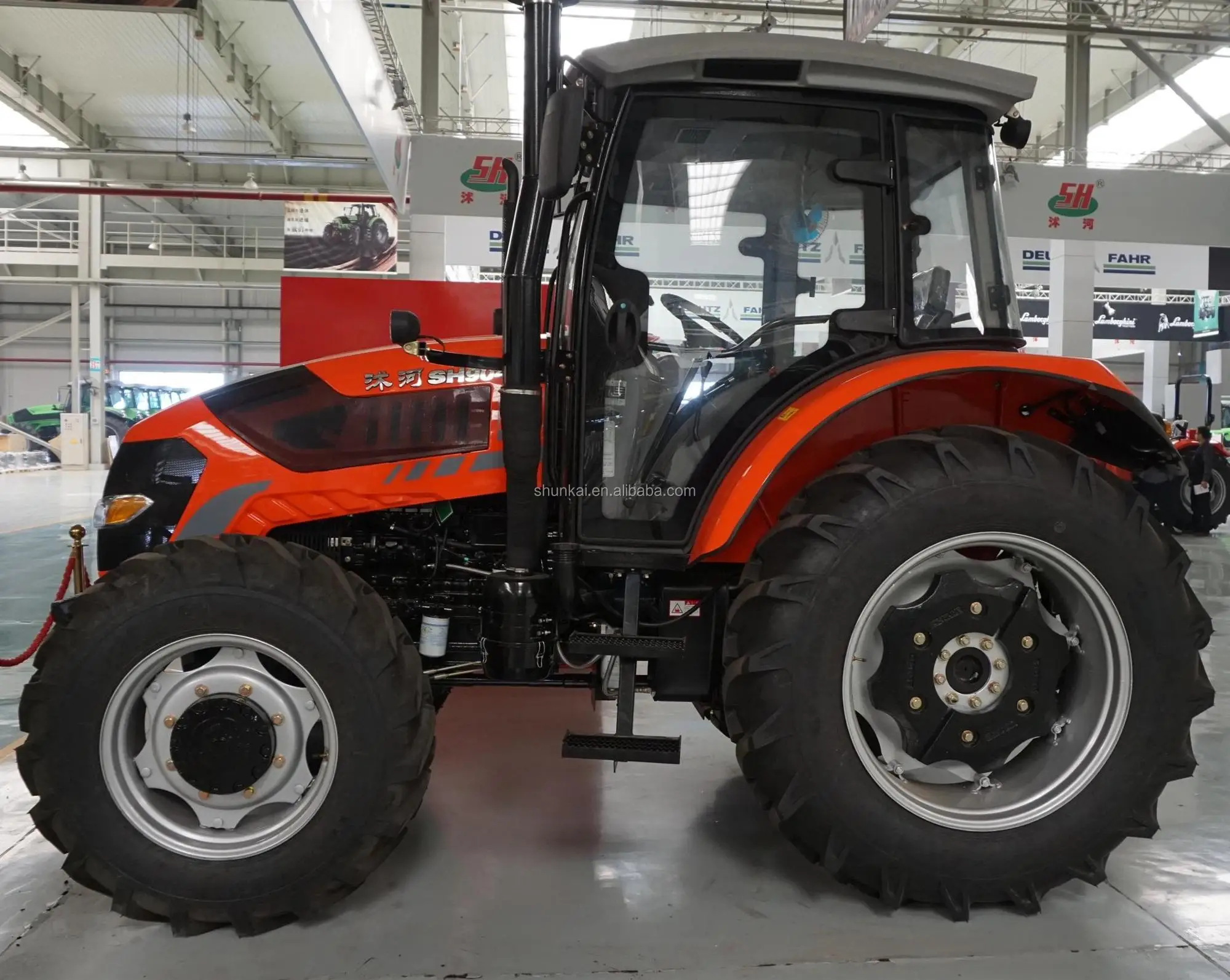 2018 SH Tractor 90HP 4WD - High Productivity Farm Tractor