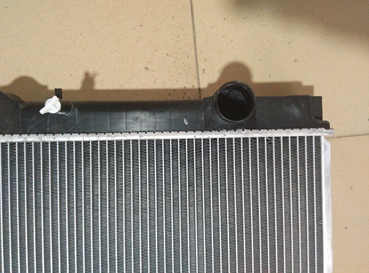 Confiable Y Bueno Bar Placa Radiador Auto Tanque De Plástico Sistema De ...