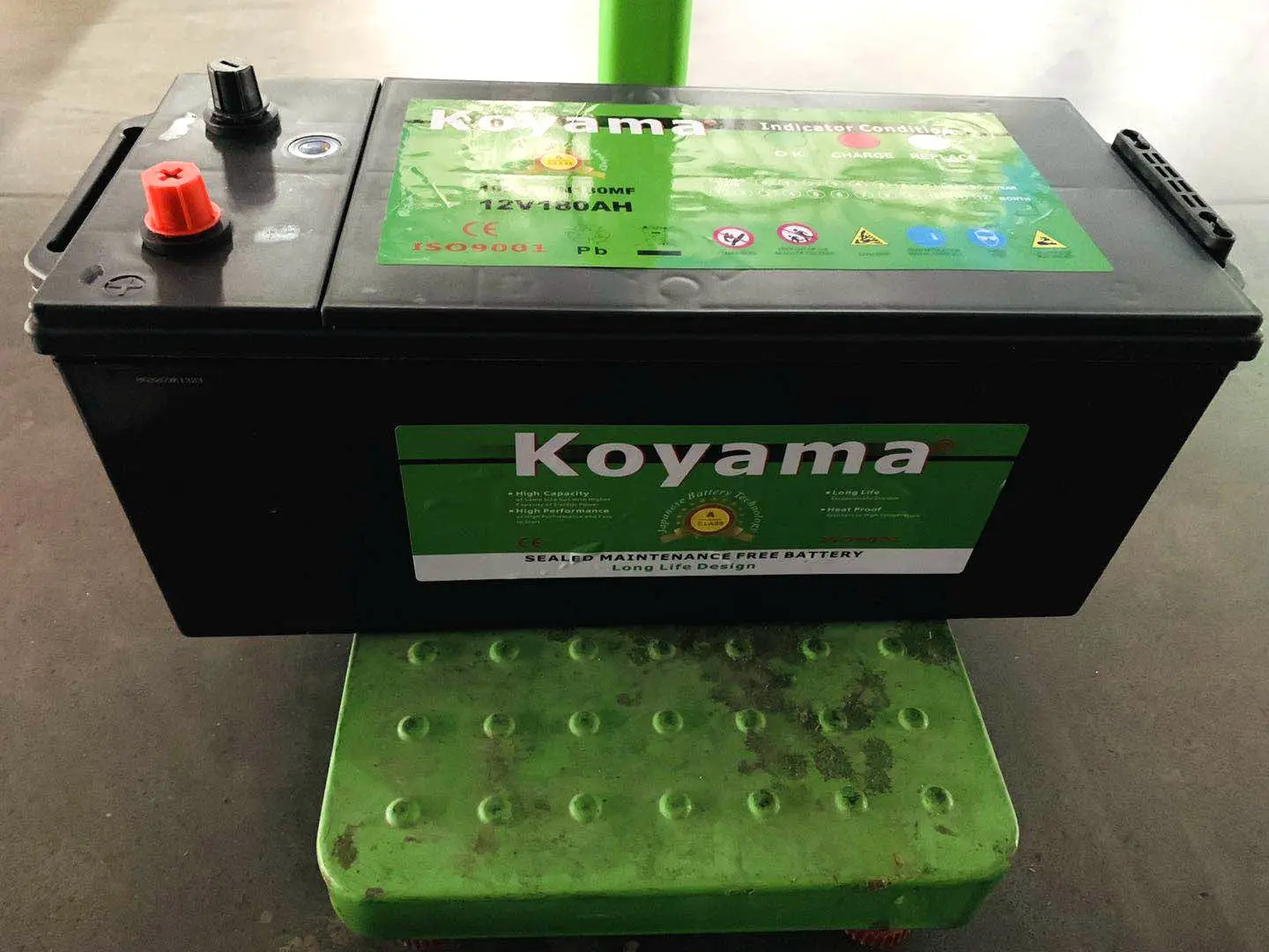 Powerful Diesel Truck Battery 145g51mf-12v150ah Marine Battery