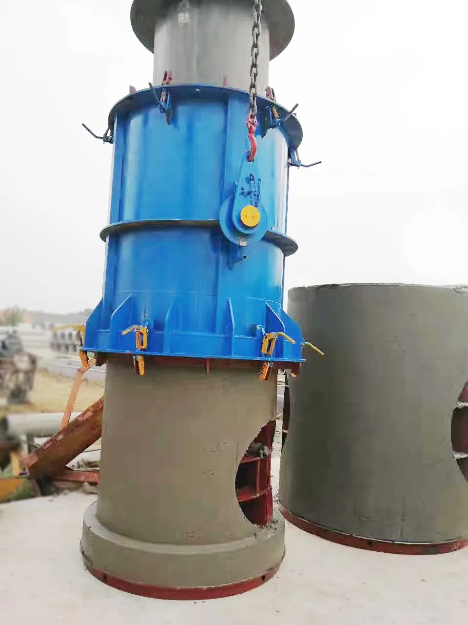 Dry Cast Concrete Manhole Making Machine - DINGLI Manufacturer