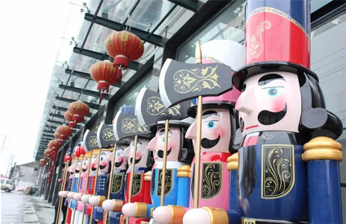 Wooden 6ft Life Size Nutcracker - Buy Nutcracker,Life Size Nutcracker ...