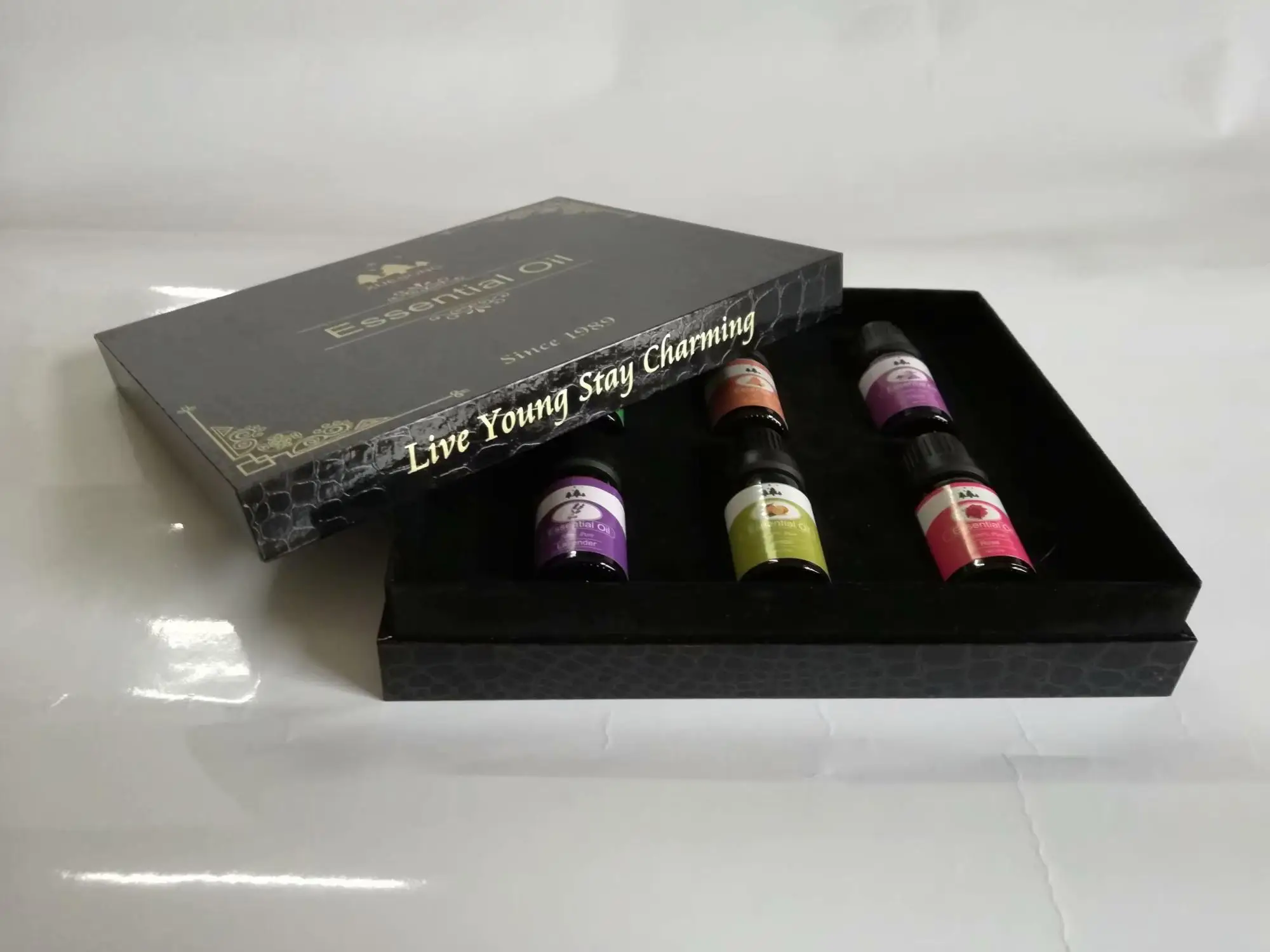 Gift Box Packing Essential Oil Set With 6 Types Of Essential Oils Hot ...
