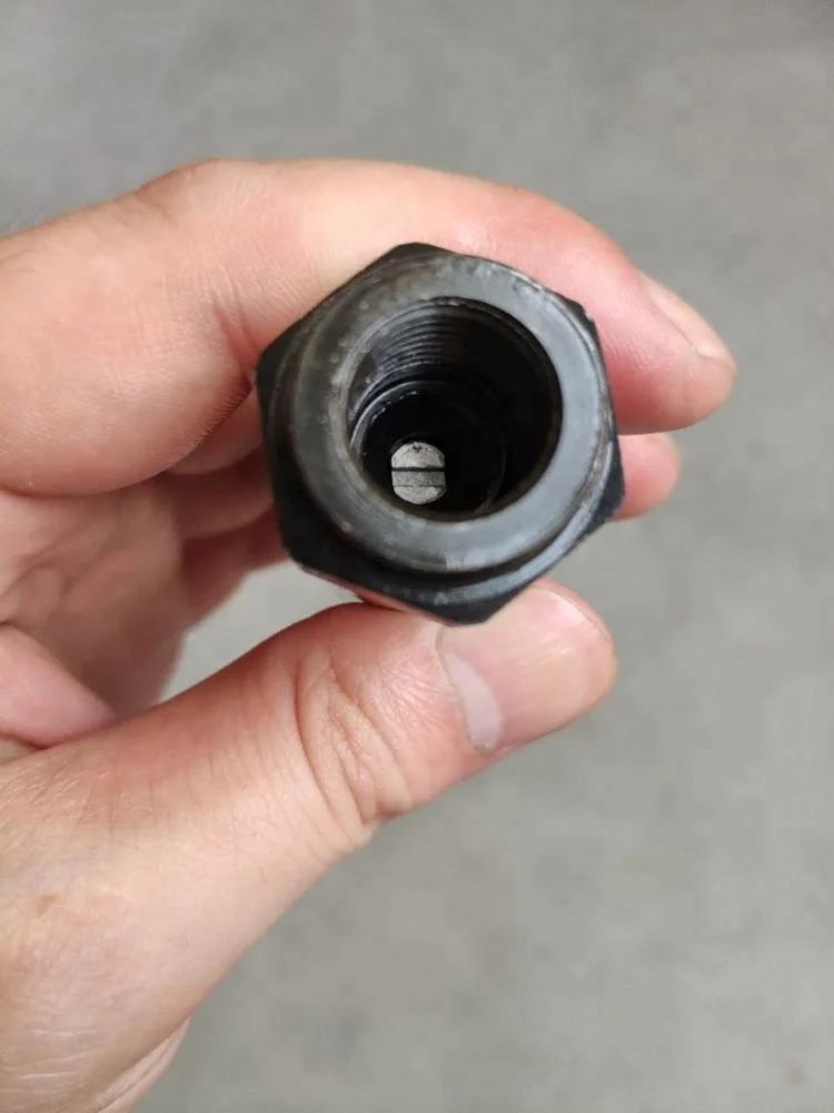 Diesel Fuel Engine Pencil Injector Nozzle 7w7032 - Buy Diesel Fuel Pump ...