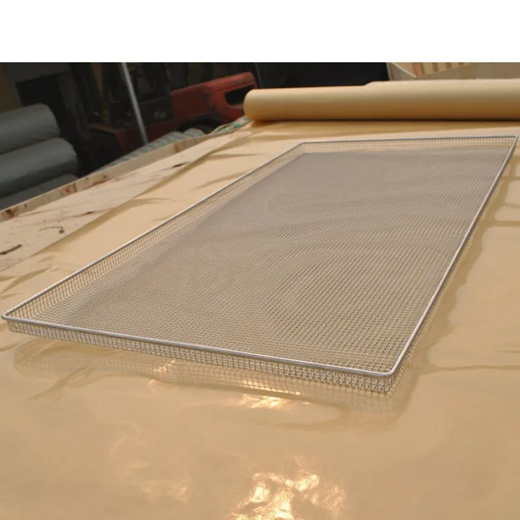 Customized Stainless Steel Wire Mesh Trays for Baking