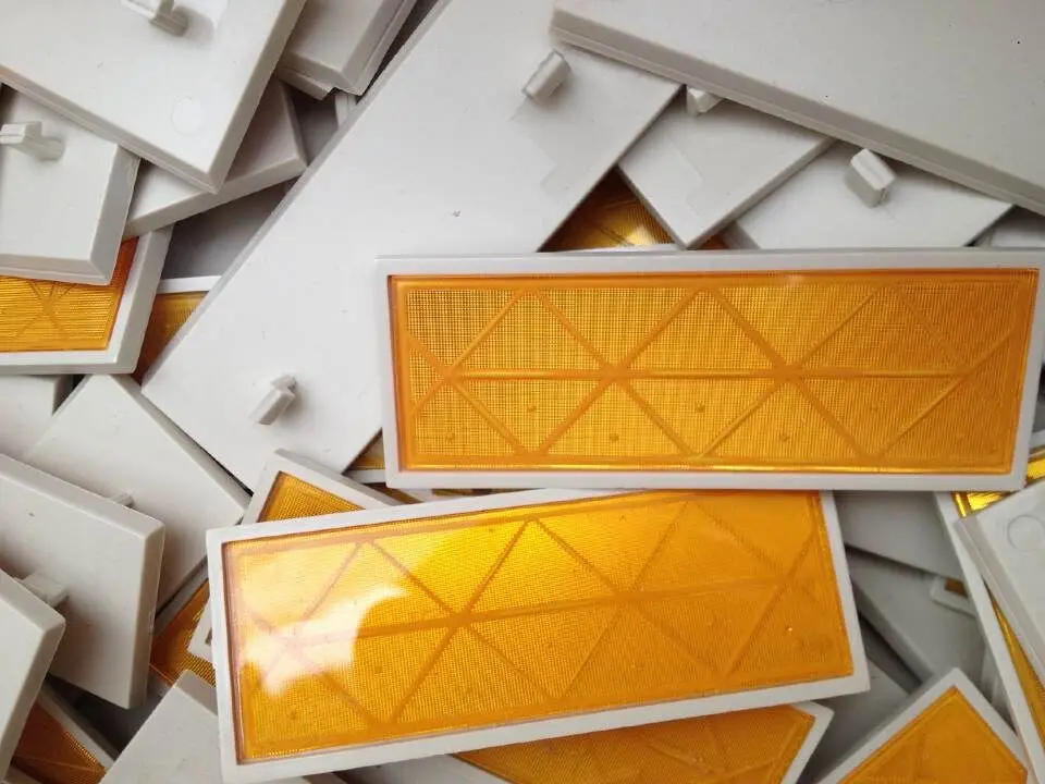 105*30*3.7mm 3 Reflective Sheet Reflector For Road Stud And Speed Hump ...