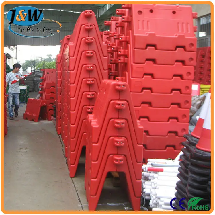 Foldable Water Filled Plastic Traffic Barrier / Collapsible Road Safety ...
