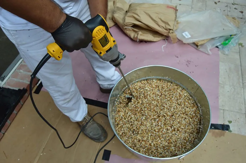 Clear High Bonding Liquid Epoxy Resin For Bonding Stone Pebble Marble ...