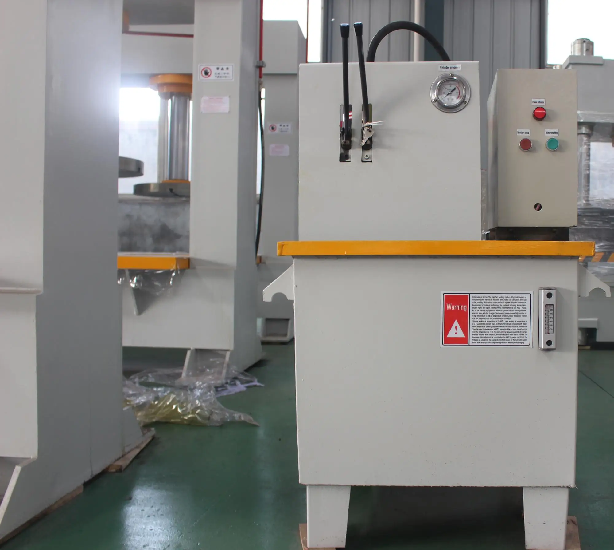 TP 100ton 120ton Hydraulic Forklift Tire Press Machine