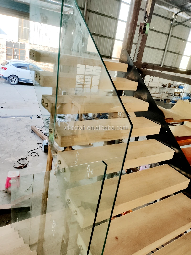 Iso Certified Luxury Indoor Steel Stringer Floating Staircase Steel ...