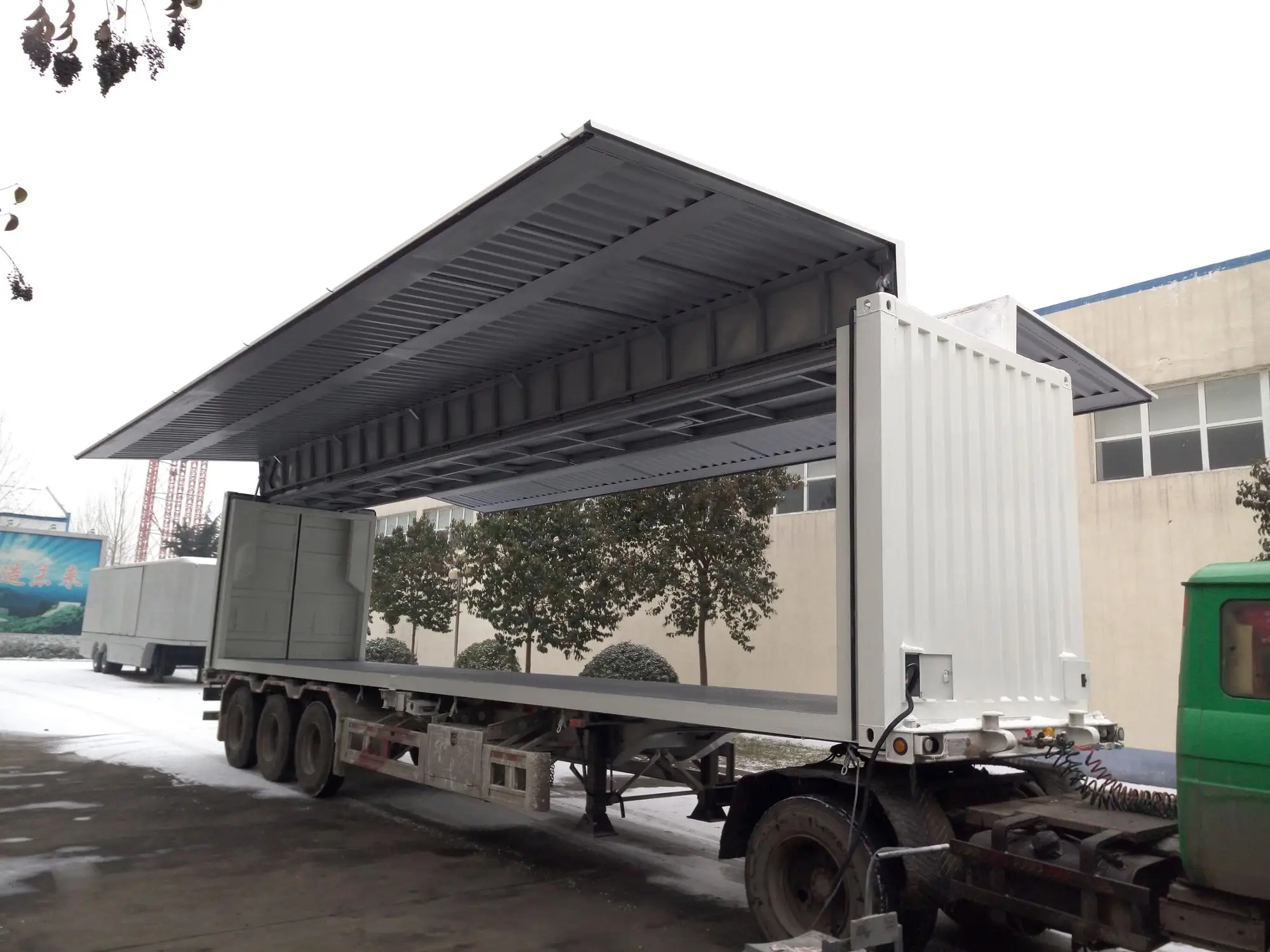40 Ft Box Container Van Trailer/wing Opening Semitrailer - Buy Semi ...