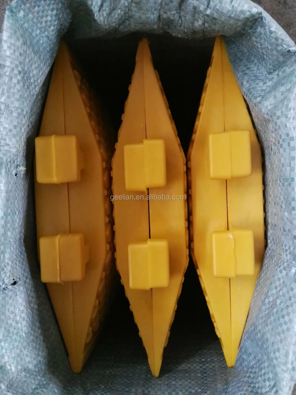 Speed Humps In Dubai Uae Speed Bumps In Dubai Uae Plastic Safety Rumble ...