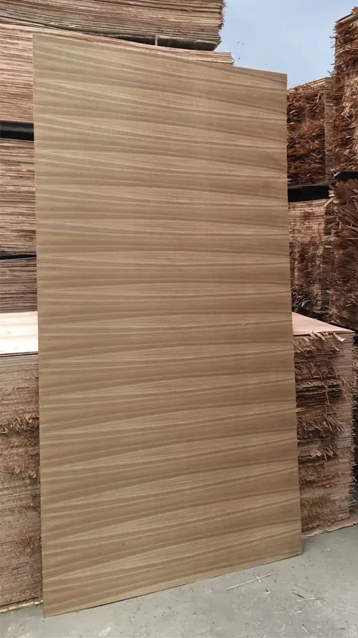 Teak Veneer Plywood - Decorative Sheets for Commercial Use