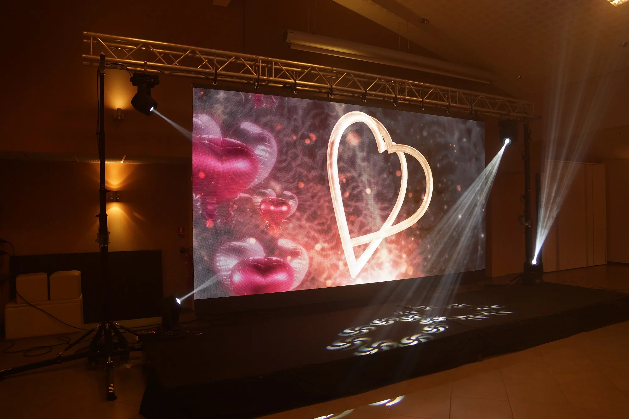 P3.91 Indoor Portable Led Screen Rental Led Display For Stage - Buy ...
