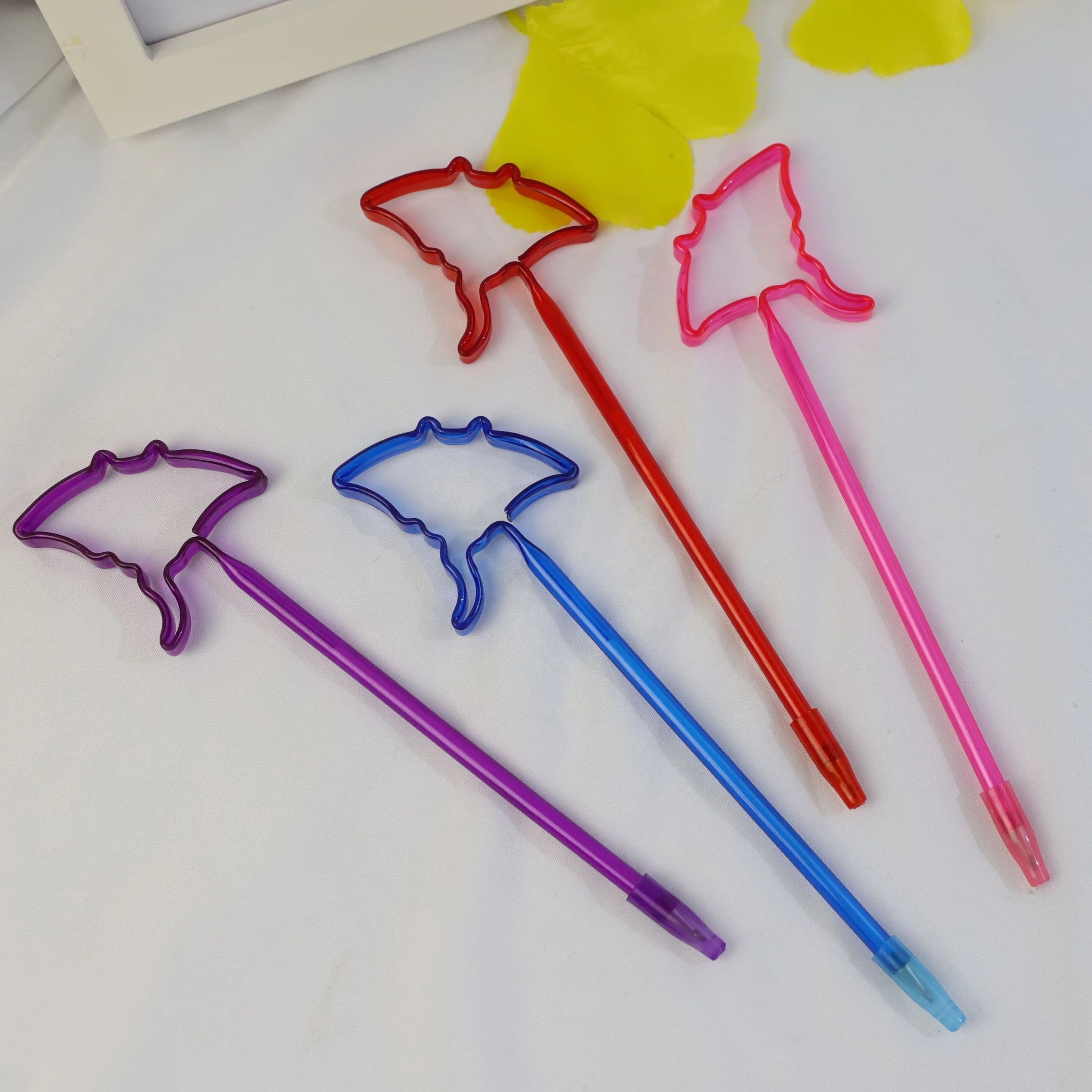 Creative Ballpoint Writing Pens Multi-color Fish Shaped Pen Novelty ...