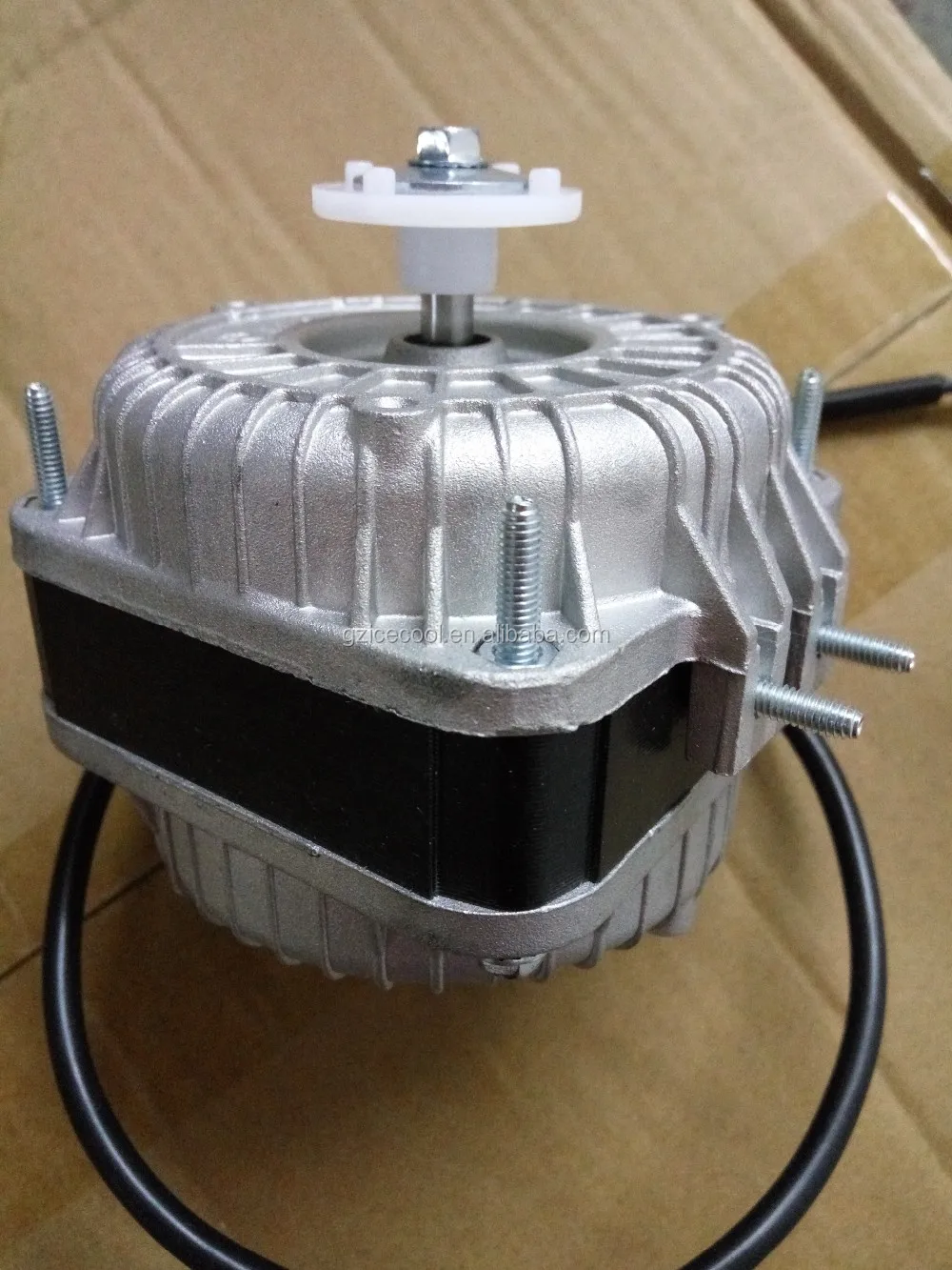 33W Condenser Motor Weiguang YZF10-20 Shaded Pole Fan Motor