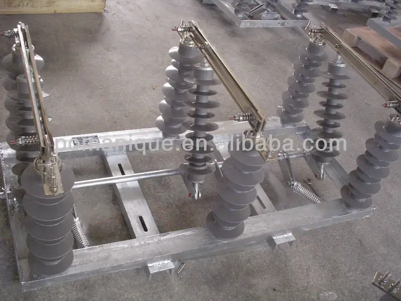 Vertical Outdoor 3 Phases 12KV 24KV 36KV 400A 630A Disconnector