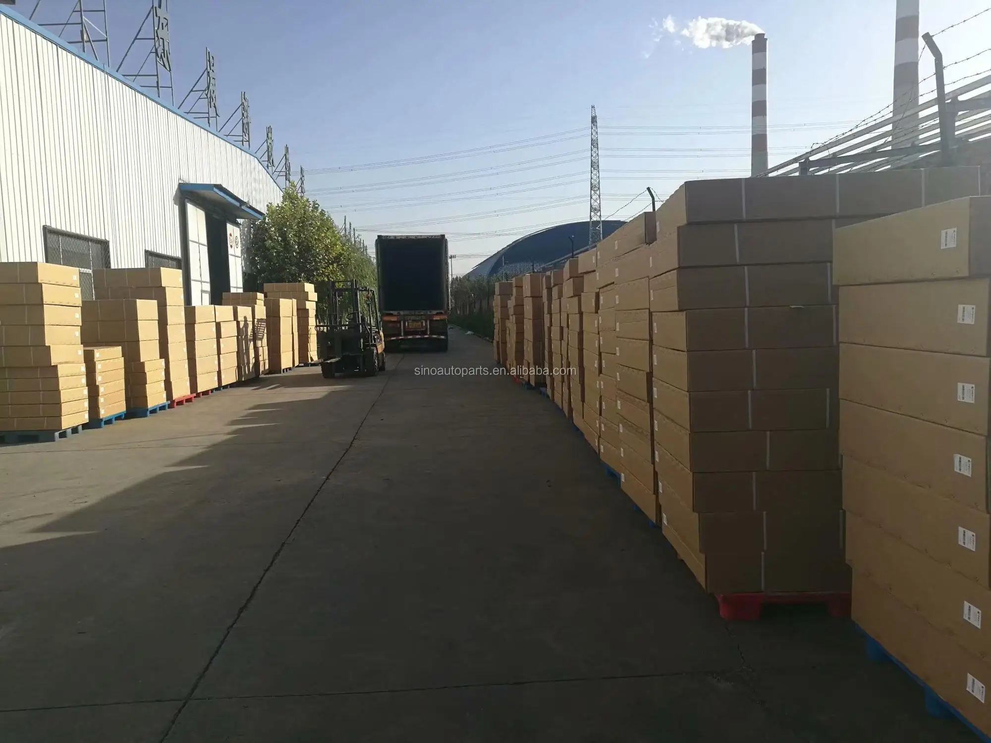 2001-4608 TRUCK RADIATOR for VOLVO VNL - Heavy Duty Performance