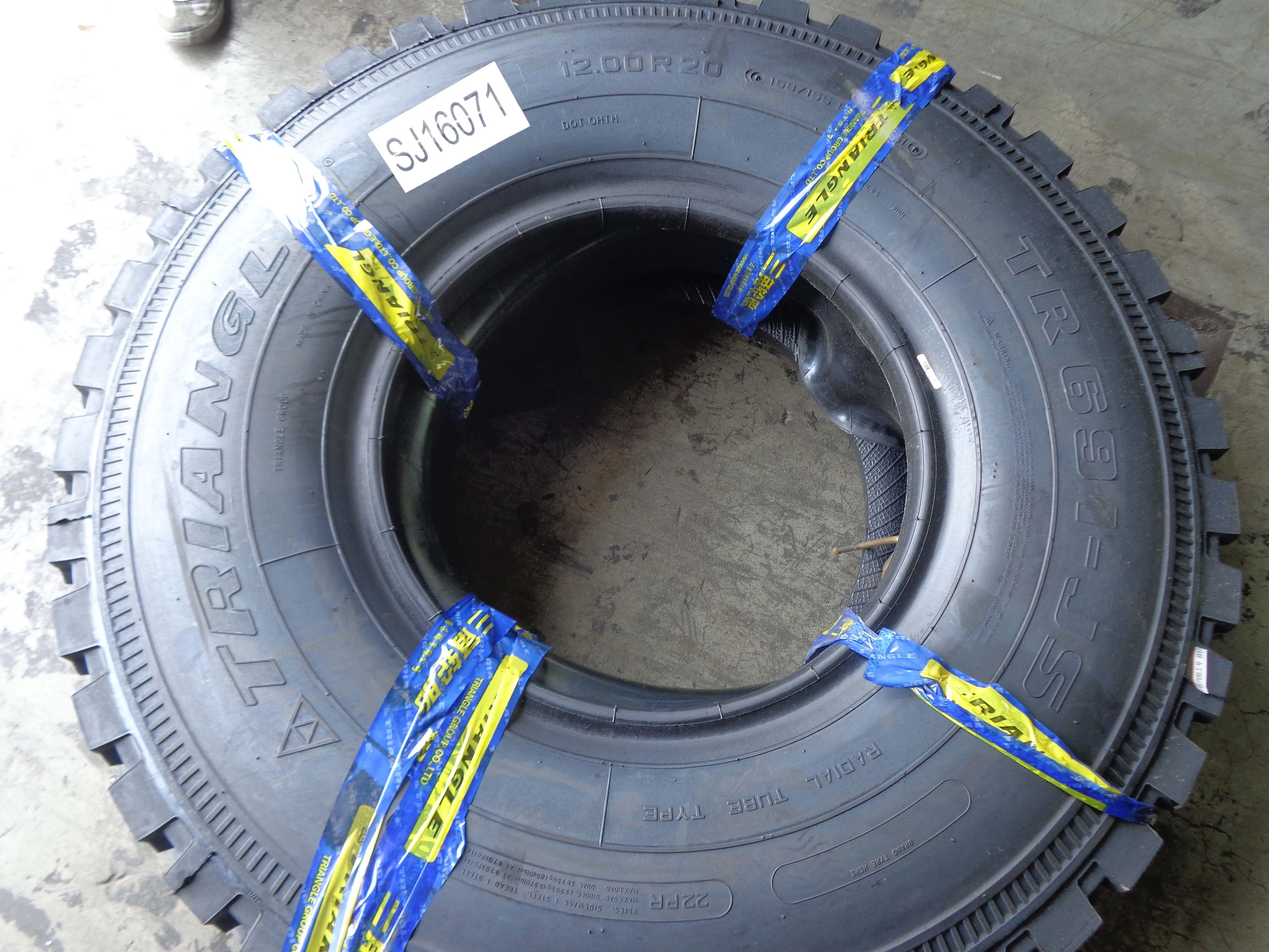 12.00R20 Sinotruck Tires - Durable and High Performance