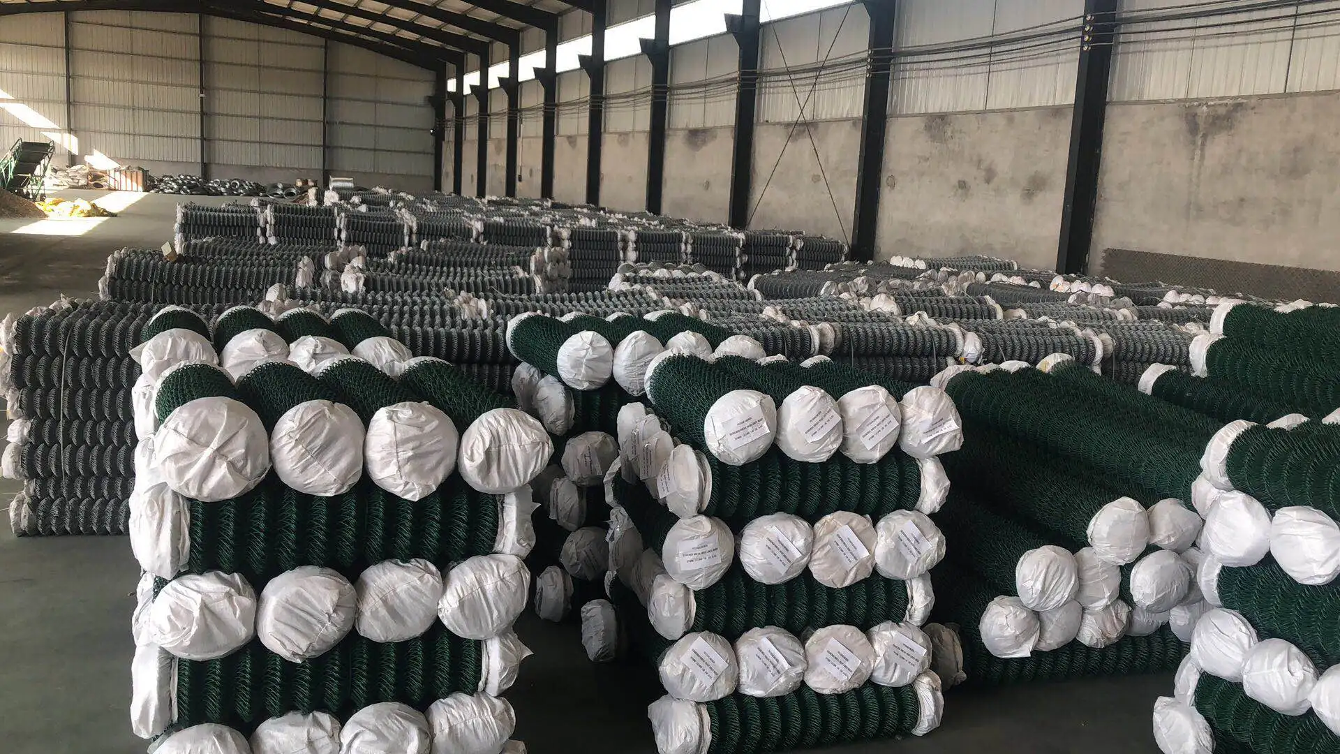 Saudi HCIS/ARAMCO PVC Coated Chain Link Fence with Post - Durable, Eco ...