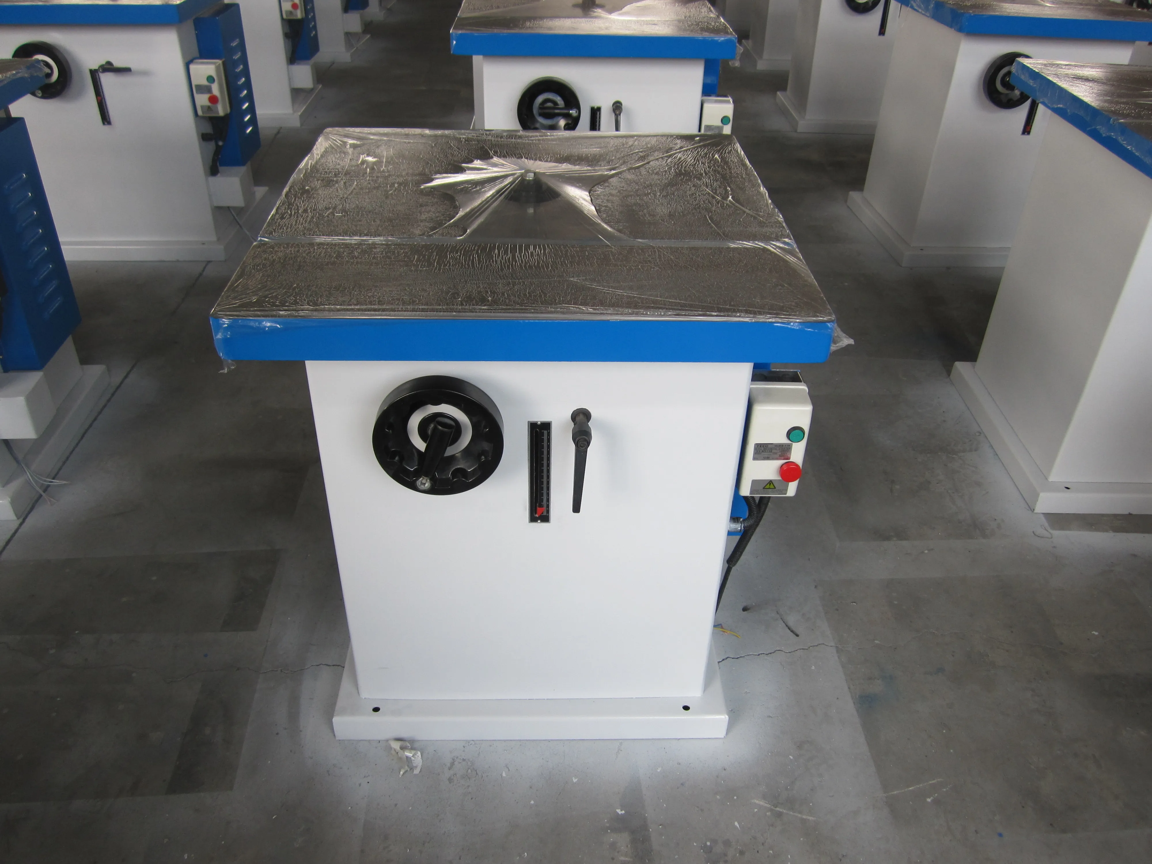 Woodworking vertical single spindle sliding table milling machine ...