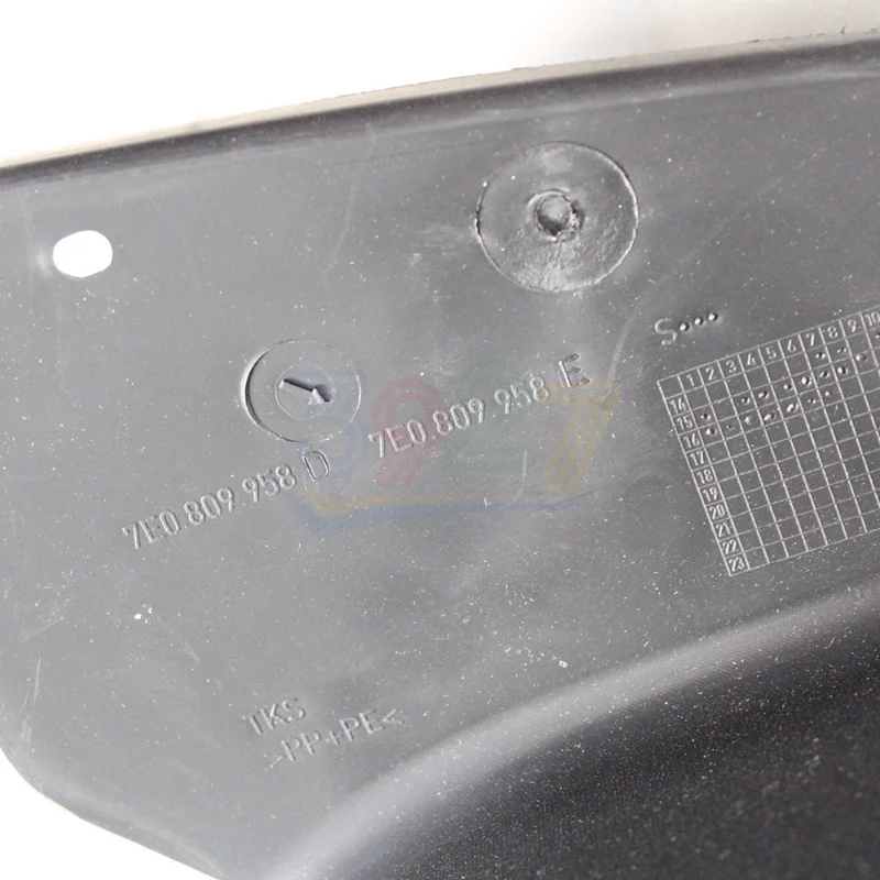 Auto Car Front Wheel Inner Fender For Vw Transporter / Multivan T7 / T6 ...