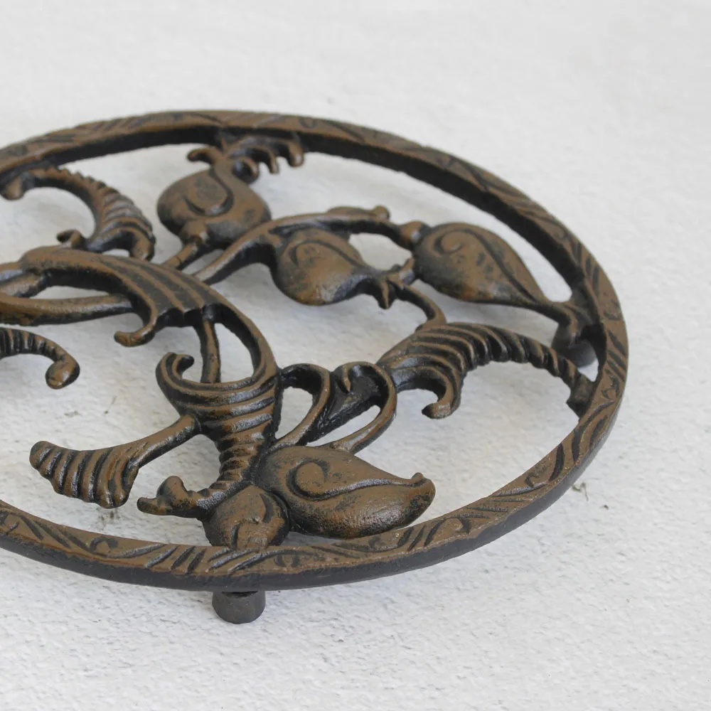 Metal Art And Crafts Antique Trivets For Table Decoration - Buy Antique ...