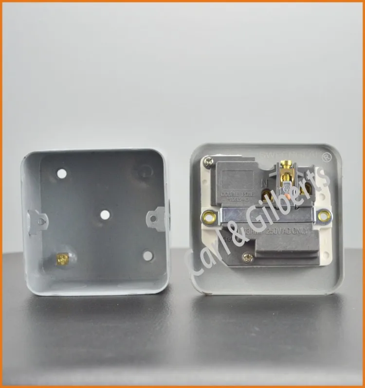 Powder Coated Finish Mk Metal Clad Socket For Outdoor - Buy Metal Clad ...