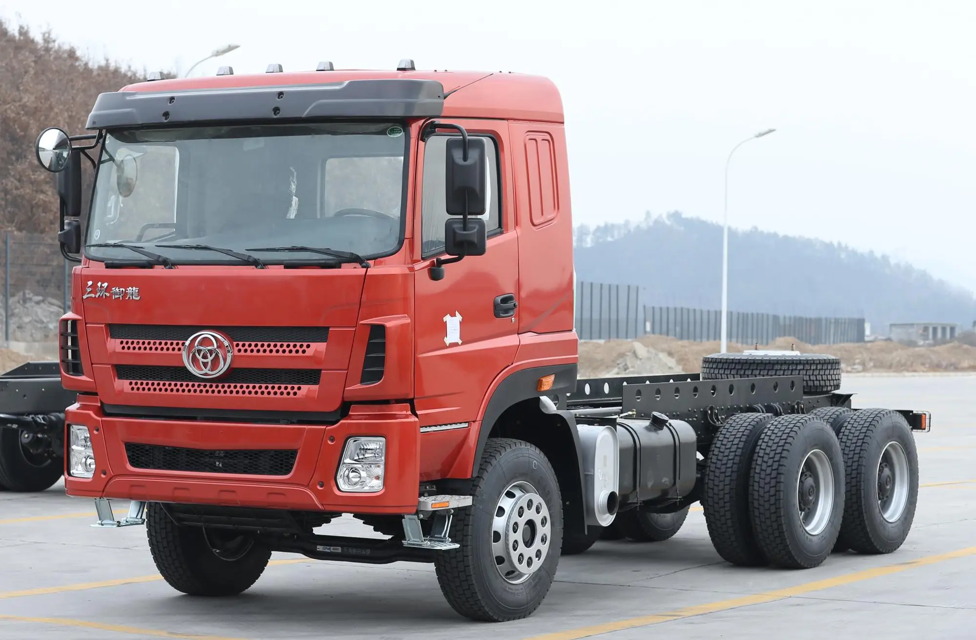 6x4 Russian Tractor Truck Trailer Chassis Design - Buy Russian Tractor ...