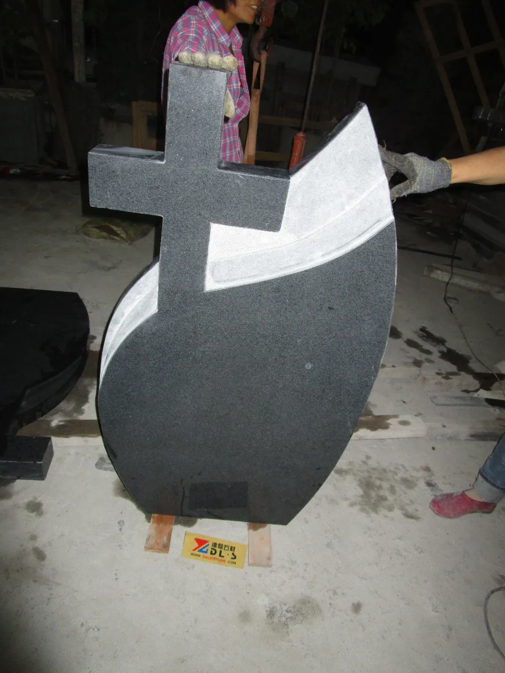 European Dark Grey Granite Grave Headstone and Tombstones Prices