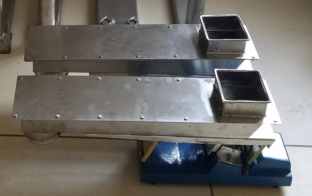 Small Electromagnetic Vibrating Powder Feeder with Hopper Tray