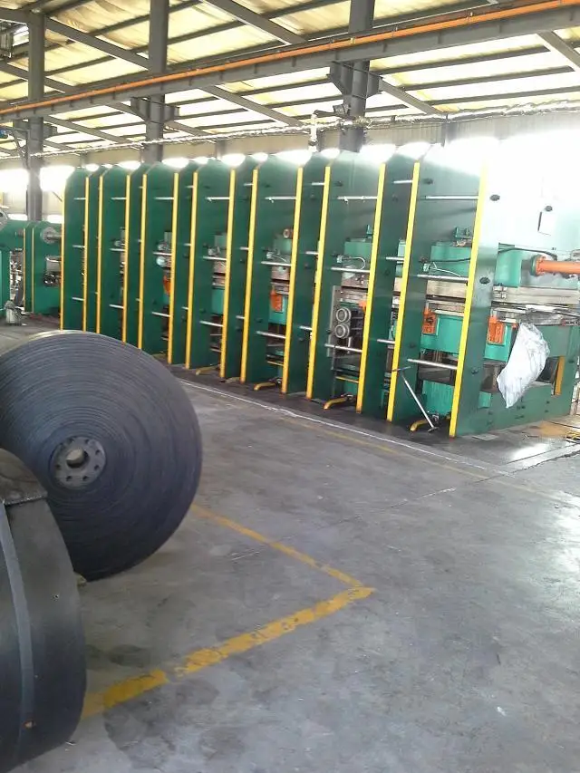 Hydraulic Pressure Tyre Curing Press / Solid Tire Press Machine ...