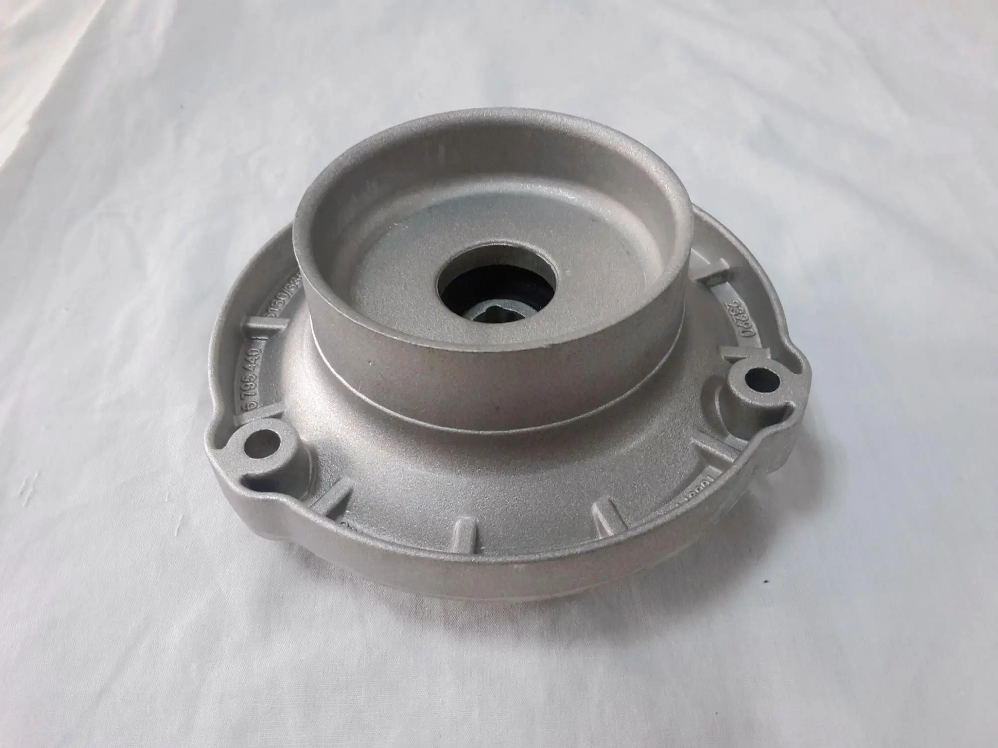 31306782161 Front Strut Mount For Bmw F01 F02 F03 F04 F07 Gt F12 F13 ...