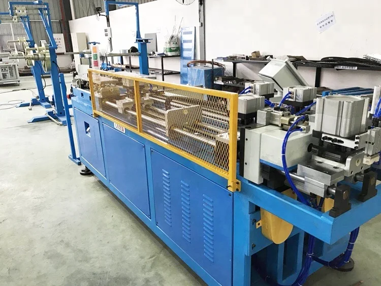 Automatic copper tube straightening and cutting machine cutting 2 tubes ...