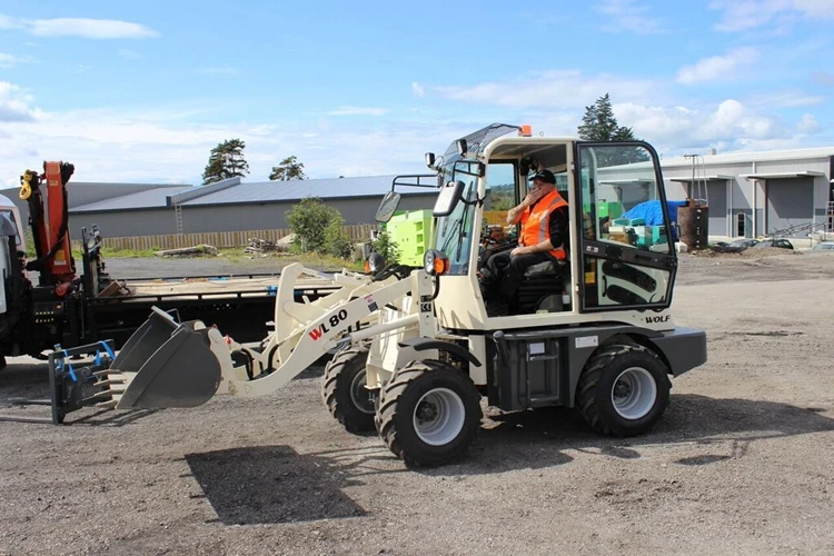 New Design TCM 806 Mahindra Wheel Loader for Sale - High Efficiency