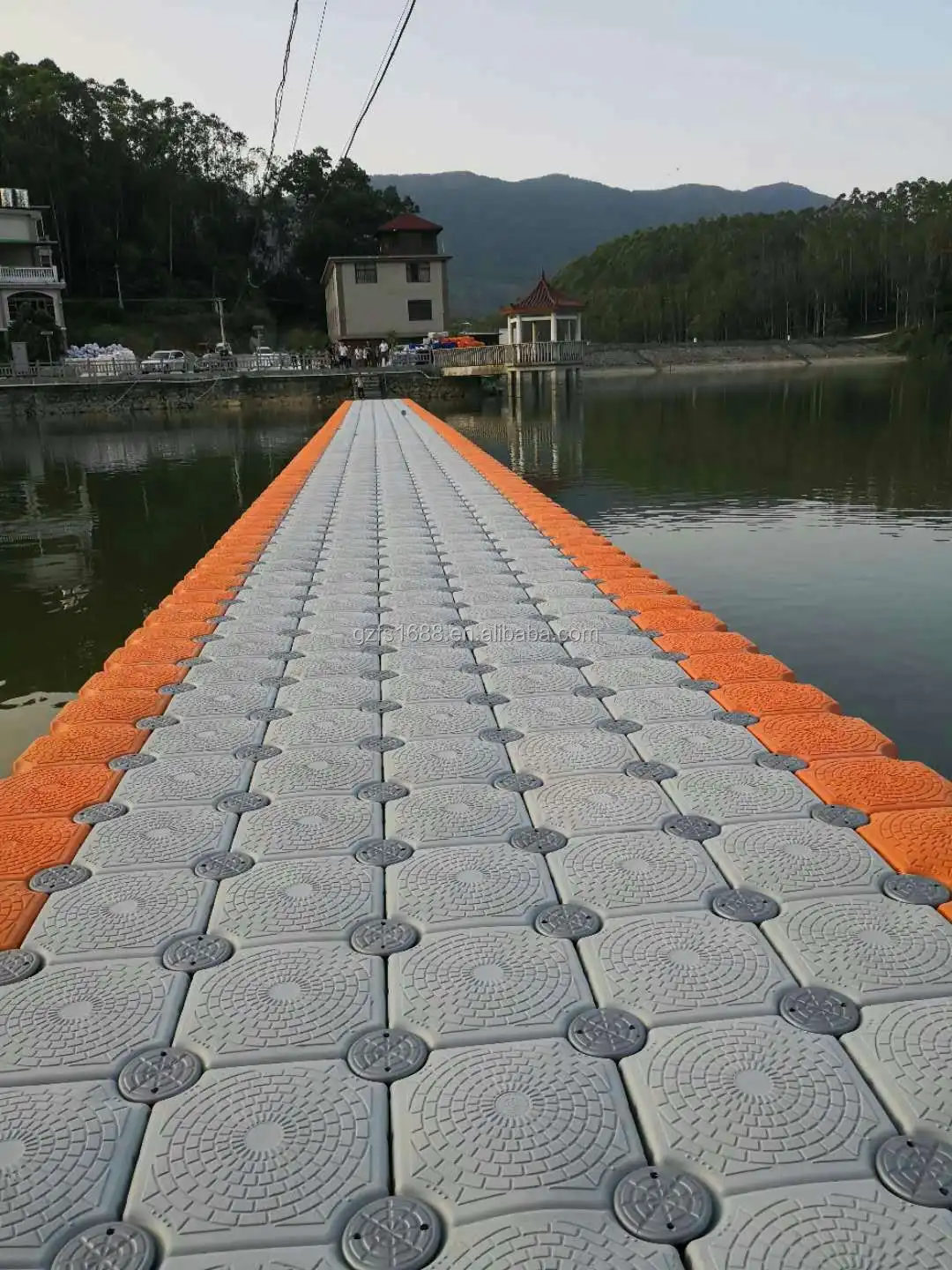 Fusion Floating Dock System for Big Boats - Durable & Recyclable