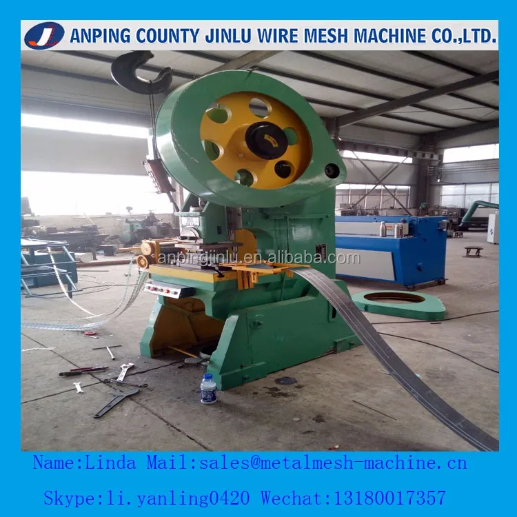 Automatic Razor Blade Barbed Wire Making Machine - Buy Razor Blade ...