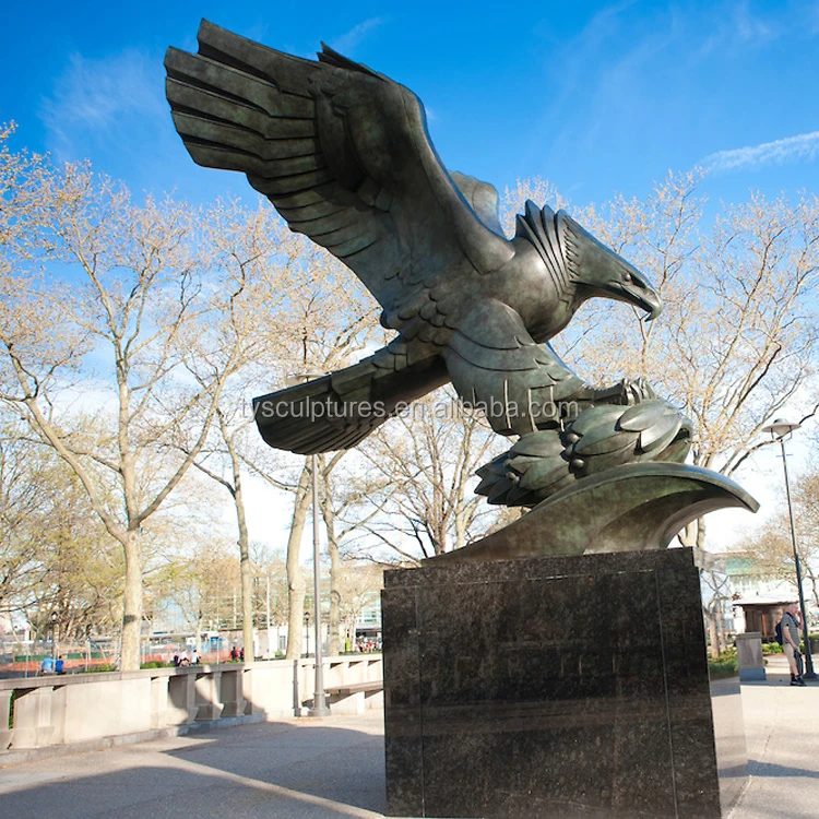 Western Outdoor Decor Metal Eagle Statues Bronze Hawk Sculpture For ...