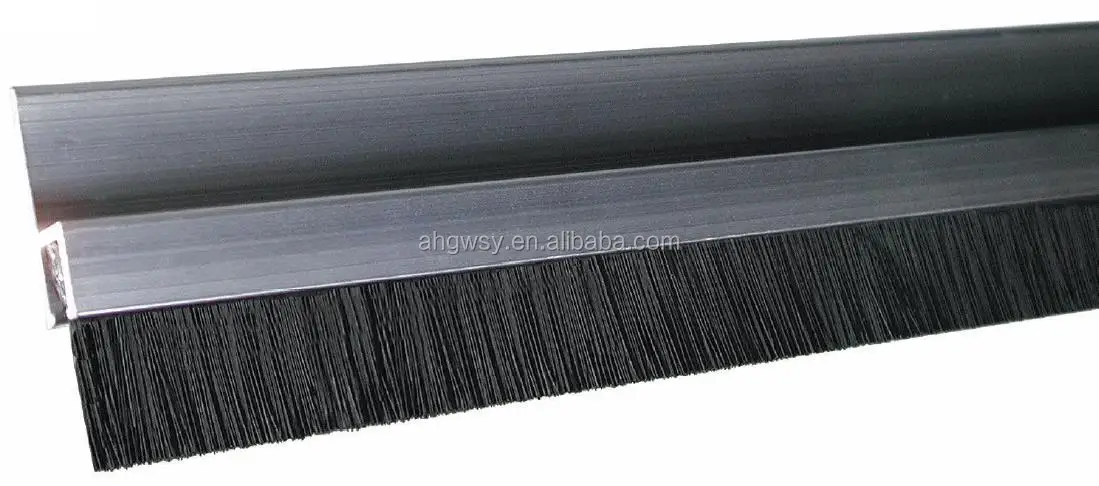 Polypropylene Strip Brushes - Dust-Proof Industrial Solutions