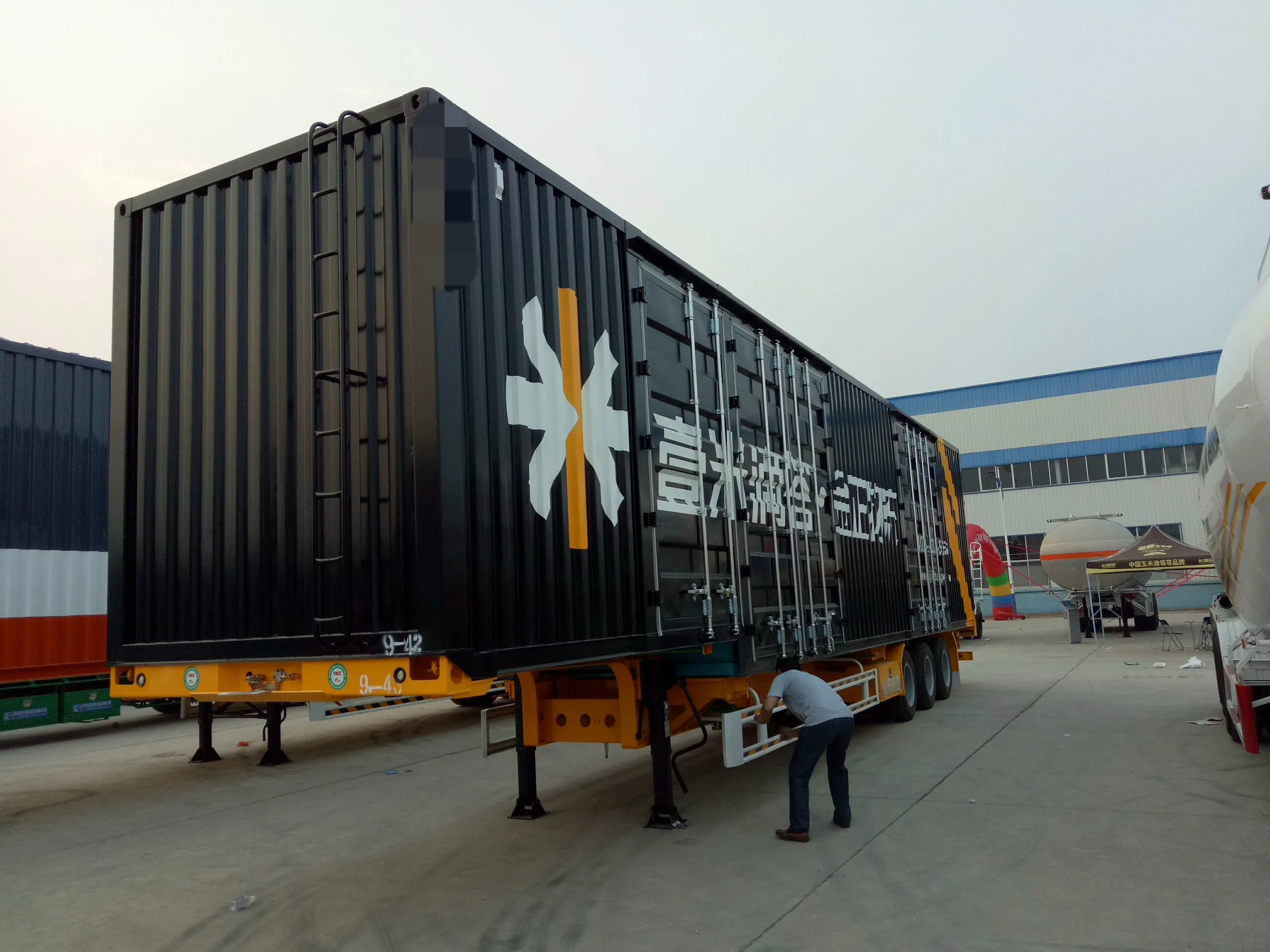 Chinese Manufacture Box Cargo Style Transport Semi Trailer Direct - Buy ...